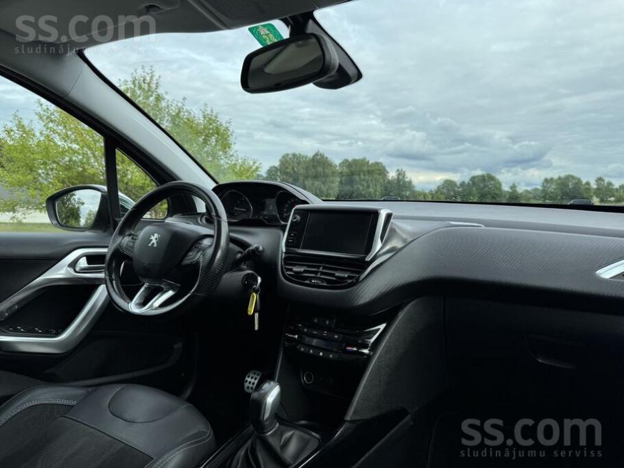 Grey Peugeot 2008 2018 in Cesis, with an engine capacity of 1.20 L and mileage of 0 thousand km for 7700 €, photo 22 on AUTOMOTO.COM.LV
