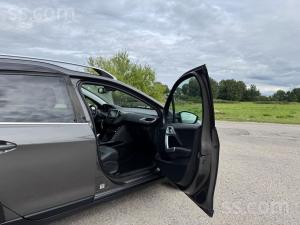 Grey Peugeot 2008 2018 in Cesis, with an engine capacity of 1.20 L and mileage of 0 thousand km for 7700 €, photo 23 on AUTOMOTO.COM.LV