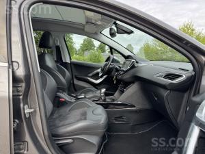 Grey Peugeot 2008 2018 in Cesis, with an engine capacity of 1.20 L and mileage of 0 thousand km for 7700 €, photo 24 on AUTOMOTO.COM.LV