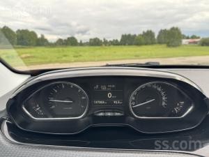 Grey Peugeot 2008 2018 in Cesis, with an engine capacity of 1.20 L and mileage of 0 thousand km for 7700 €, photo 28 on AUTOMOTO.COM.LV