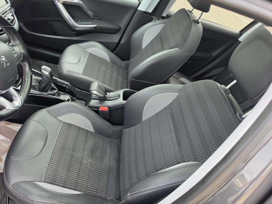 Pelēks Peugeot 2008 2018 Tauragė, ar dzinēja tilpumu 1.20 L un nobraukumu 98 tūkst. km par 5300 €, foto 8 vietnē AUTOMOTO.COM.LV