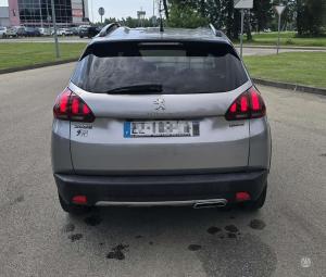 Grey Peugeot 2008 2018 in Taurage, with an engine capacity of 1.20 L and mileage of 128 thousand km for 5400 €, photo 8 on AUTOMOTO.COM.LV