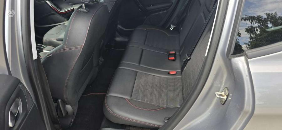 Grey Peugeot 2008 2018 in Taurage, with an engine capacity of 1.20 L and mileage of 128 thousand km for 5400 €, photo 14 on AUTOMOTO.COM.LV