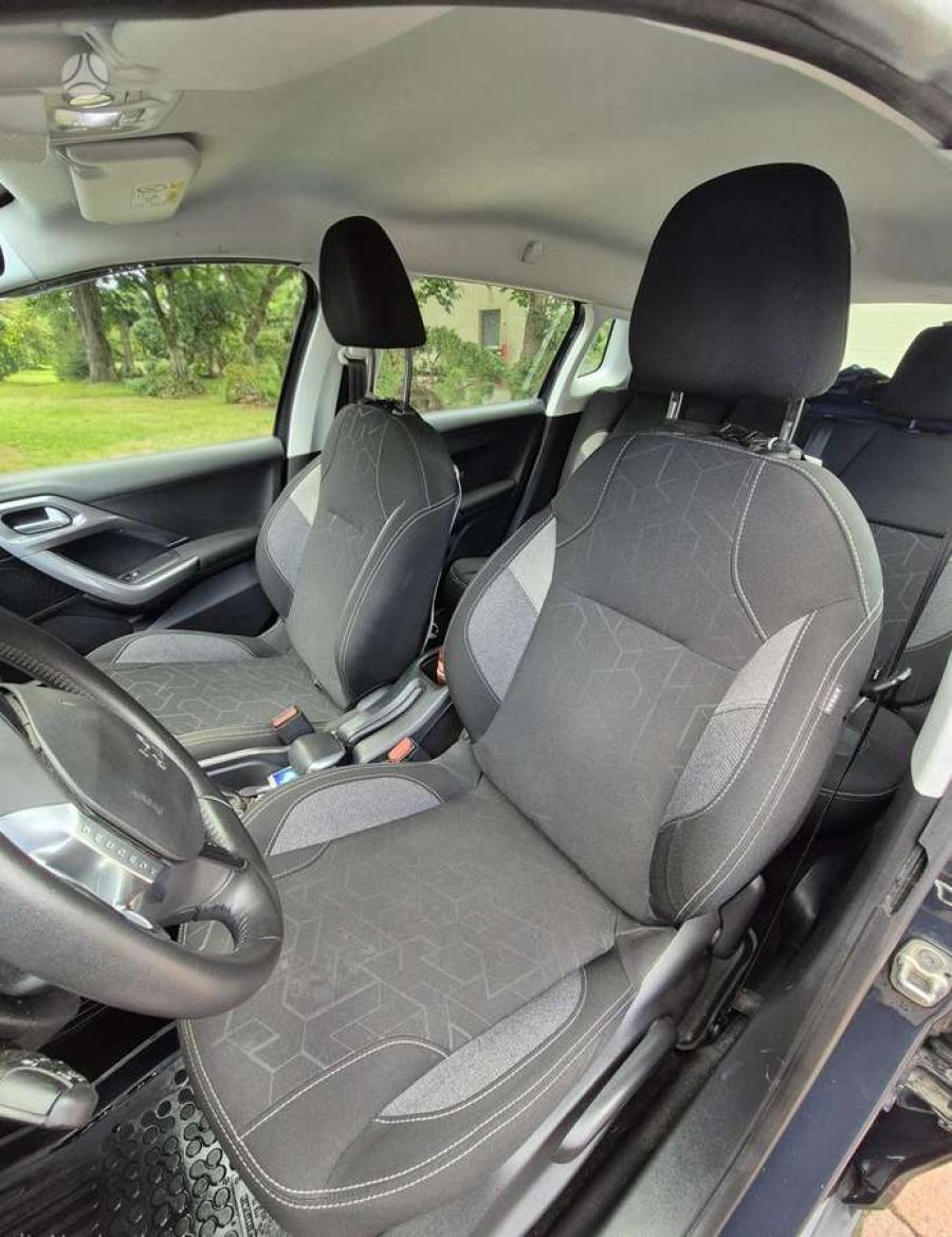 Grey Peugeot 2008 2018 in Pagegiai, with an engine capacity of 1.56 L and mileage of 235 thousand km for 7600 €, photo 9 on AUTOMOTO.COM.LV