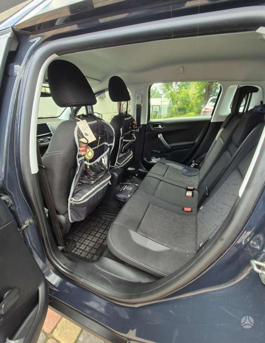 Grey Peugeot 2008 2018 in Pagegiai, with an engine capacity of 1.56 L and mileage of 235 thousand km for 7600 €, photo 10 on AUTOMOTO.COM.LV