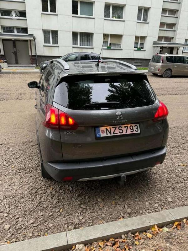 Pelēks Peugeot 2008 2018 Klaipėda, ar dzinēja tilpumu 1.20 L un nobraukumu 223 tūkst. km par 5300 €, foto 5 vietnē AUTOMOTO.COM.LV