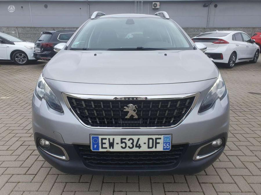 Grey Peugeot 2008 2018 in Taurage, with an engine capacity of 1.20 L and mileage of 167 thousand km for 4650 €, photo 3 on AUTOMOTO.COM.LV