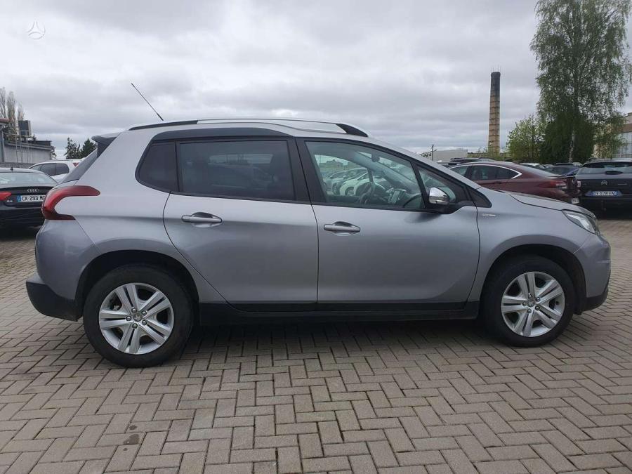 Grey Peugeot 2008 2018 in Taurage, with an engine capacity of 1.20 L and mileage of 167 thousand km for 4650 €, photo 8 on AUTOMOTO.COM.LV