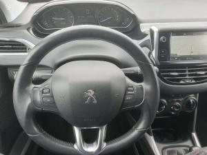 Grey Peugeot 2008 2018 in Taurage, with an engine capacity of 1.20 L and mileage of 167 thousand km for 4650 €, photo 21 on AUTOMOTO.COM.LV
