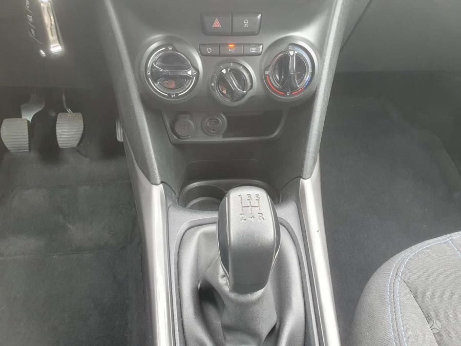 Grey Peugeot 2008 2018 in Taurage, with an engine capacity of 1.20 L and mileage of 167 thousand km for 4650 €, photo 24 on AUTOMOTO.COM.LV
