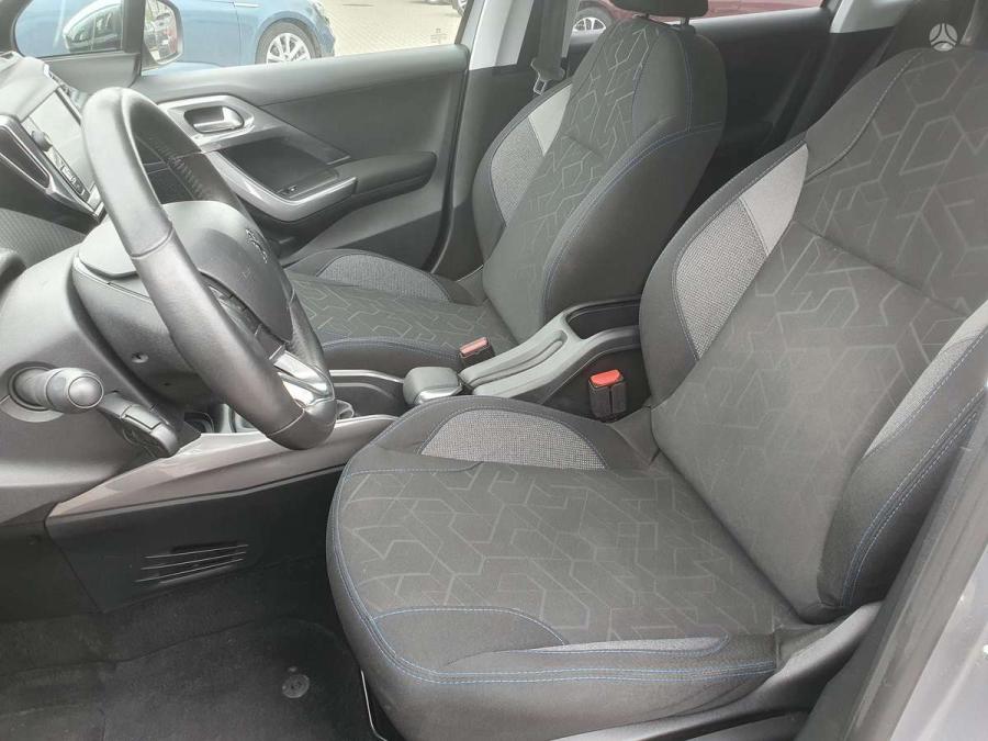 Grey Peugeot 2008 2018 in Taurage, with an engine capacity of 1.20 L and mileage of 167 thousand km for 4650 €, photo 29 on AUTOMOTO.COM.LV