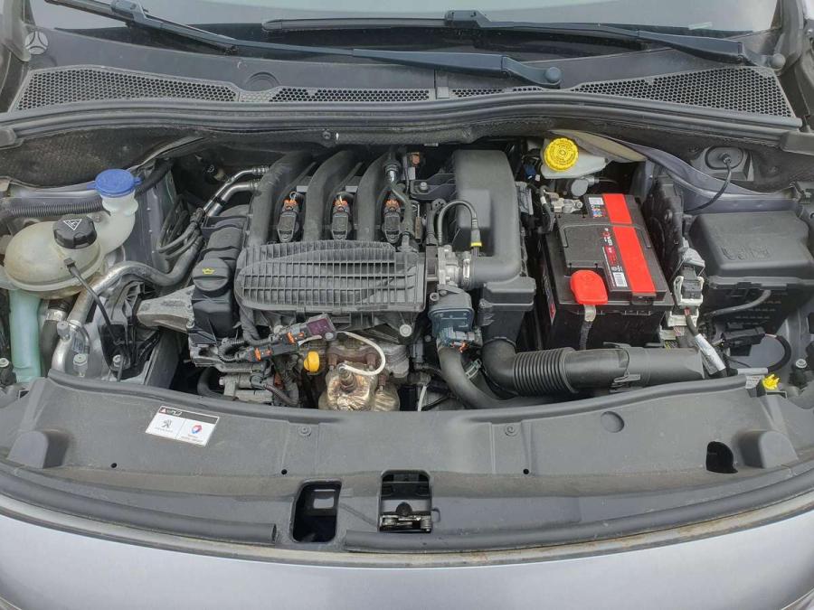 Grey Peugeot 2008 2018 in Taurage, with an engine capacity of 1.20 L and mileage of 167 thousand km for 4650 €, photo 35 on AUTOMOTO.COM.LV
