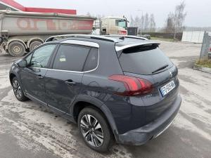 Grey Peugeot 2008 2019 in Taurage, with an engine capacity of 1.20 L and mileage of 180 thousand km for 5950 €, photo 3 on AUTOMOTO.COM.LV