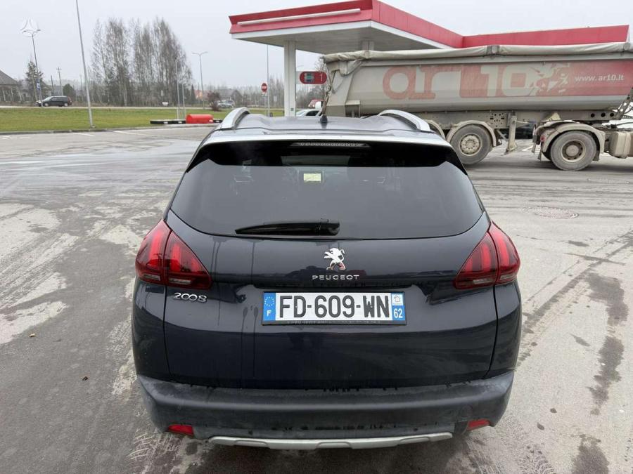 Grey Peugeot 2008 2019 in Taurage, with an engine capacity of 1.20 L and mileage of 180 thousand km for 5950 €, photo 4 on AUTOMOTO.COM.LV