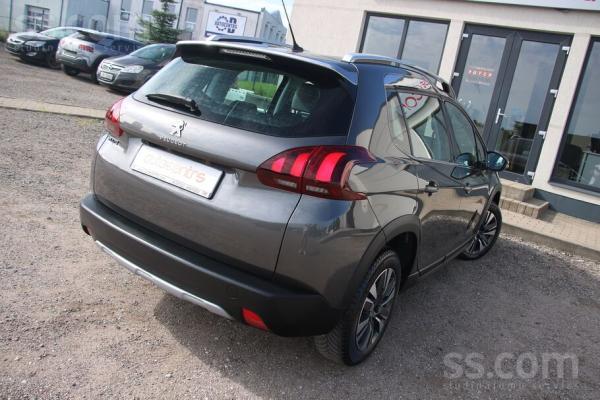 Grey Peugeot 2008 2019 in Tukums, with an engine capacity of 1.20 L and mileage of 73 thousand km for 9358 €, photo 6 on AUTOMOTO.COM.LV