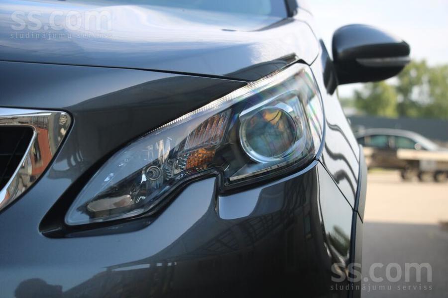 Grey Peugeot 2008 2019 in Tukums, with an engine capacity of 1.20 L and mileage of 73 thousand km for 9358 €, photo 29 on AUTOMOTO.COM.LV
