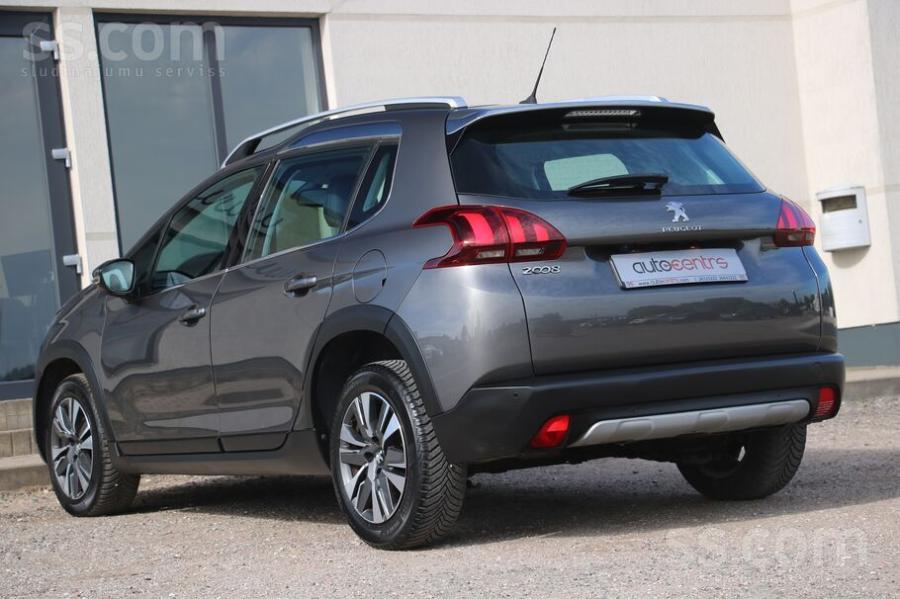 Grey Peugeot 2008 2019 in Tukums, with an engine capacity of 1.20 L and mileage of 73 thousand km for 9358 €, photo 32 on AUTOMOTO.COM.LV