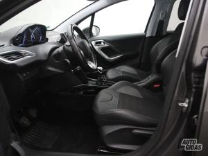 Grey Peugeot 2008 2019 in Vilnius, with an engine capacity of 1.20 L and mileage of 128 thousand km for 8999 €, photo 5 on AUTOMOTO.COM.LV