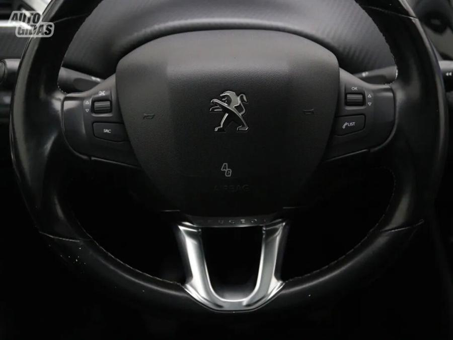 Grey Peugeot 2008 2019 in Vilnius, with an engine capacity of 1.20 L and mileage of 128 thousand km for 8999 €, photo 19 on AUTOMOTO.COM.LV