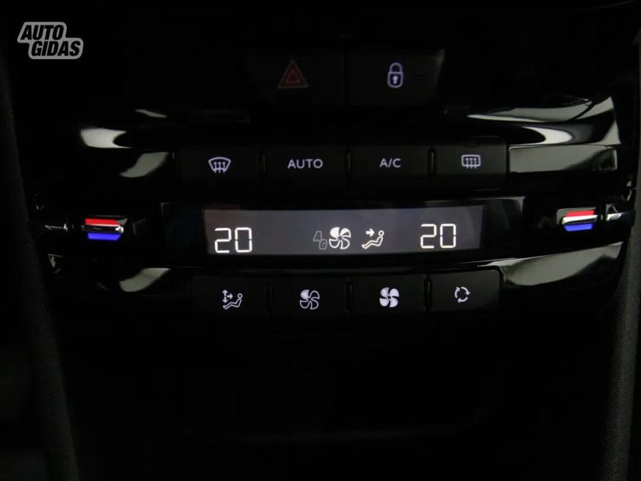 Grey Peugeot 2008 2019 in Vilnius, with an engine capacity of 1.20 L and mileage of 128 thousand km for 8999 €, photo 21 on AUTOMOTO.COM.LV