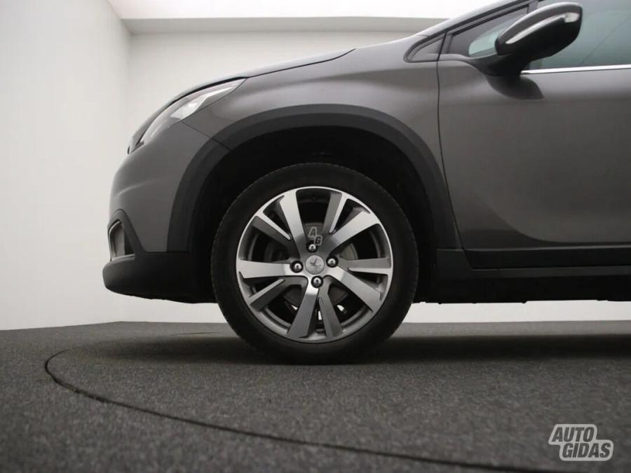 Grey Peugeot 2008 2019 in Vilnius, with an engine capacity of 1.20 L and mileage of 128 thousand km for 8999 €, photo 28 on AUTOMOTO.COM.LV
