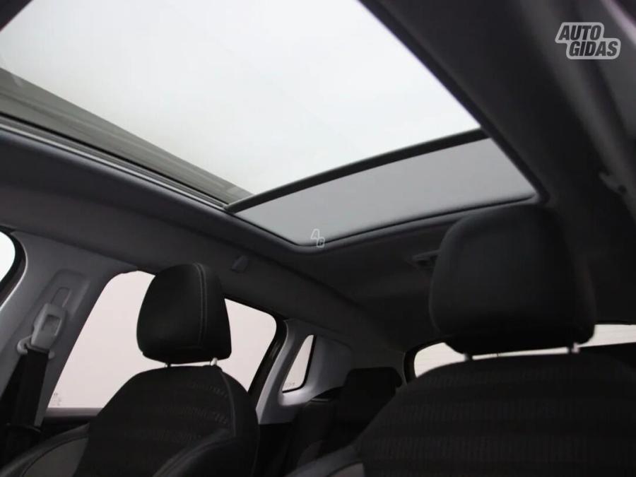 Grey Peugeot 2008 2019 in Vilnius, with an engine capacity of 1.20 L and mileage of 128 thousand km for 8999 €, photo 31 on AUTOMOTO.COM.LV