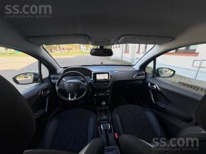 Pelēks Peugeot 2008 2019 Jelgava, ar dzinēja tilpumu 1.20 L un nobraukumu 133 tūkst. km par 7900 €, foto 15 vietnē AUTOMOTO.COM.LV