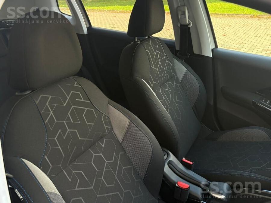 Pelēks Peugeot 2008 2019 Jelgava, ar dzinēja tilpumu 1.20 L un nobraukumu 133 tūkst. km par 7900 €, foto 17 vietnē AUTOMOTO.COM.LV