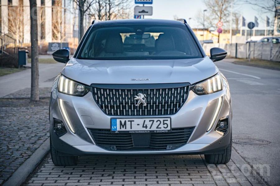 Grey Peugeot 2008 2020 in Riga, with an engine capacity of 1.50 L and mileage of 68 thousand km for 15990 €, photo 3 on AUTOMOTO.COM.LV