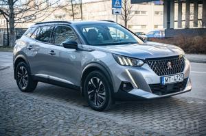 Grey Peugeot 2008 2020 in Riga, with an engine capacity of 1.50 L and mileage of 68 thousand km for 15990 €, photo 4 on AUTOMOTO.COM.LV