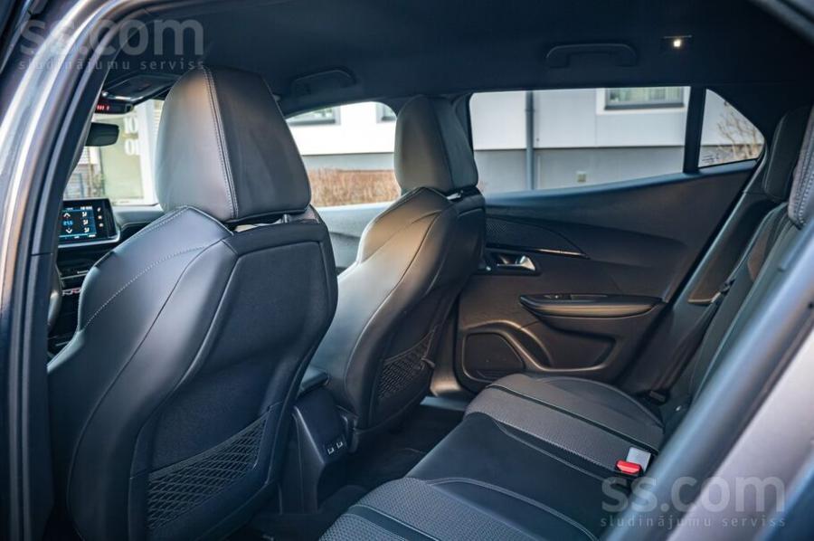 Grey Peugeot 2008 2020 in Riga, with an engine capacity of 1.50 L and mileage of 68 thousand km for 15990 €, photo 17 on AUTOMOTO.COM.LV