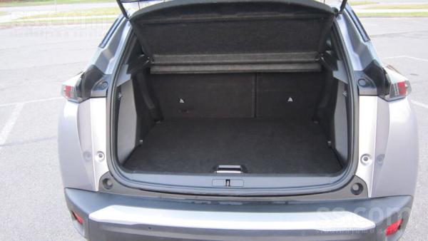 Grey Peugeot 2008 2020 in Riga, with an engine capacity of 1.50 L and mileage of 237 thousand km for 10850 €, photo 6 on AUTOMOTO.COM.LV