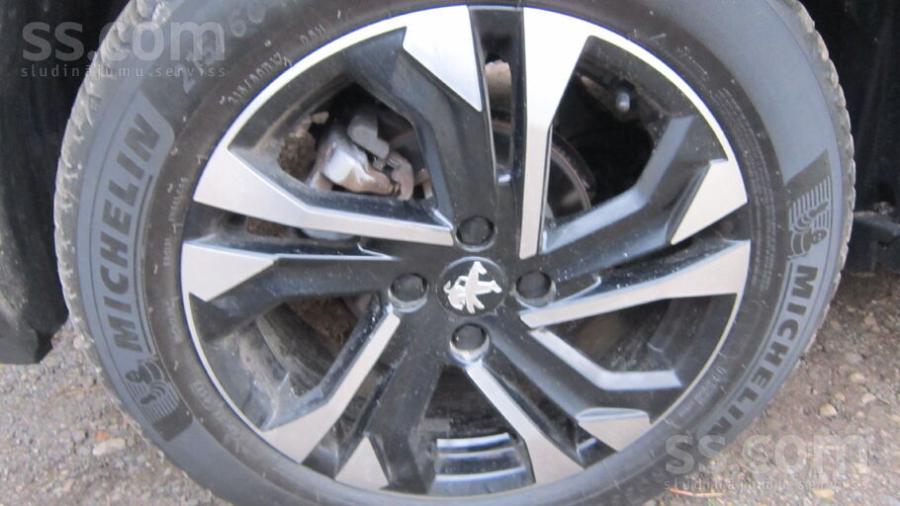 Grey Peugeot 2008 2020 in Riga, with an engine capacity of 1.50 L and mileage of 237 thousand km for 10850 €, photo 23 on AUTOMOTO.COM.LV