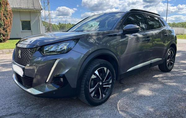 Grey Peugeot 2008 2020 in Taurage, with an engine capacity of 1.20 L and mileage of 141 thousand km for 9900 €, photo 3 on AUTOMOTO.COM.LV