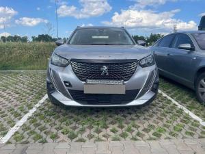 Grey Peugeot 2008 2020 in Vilnius, with an engine capacity of 1.50 L and mileage of 282 thousand km for 7250 €, photo 3 on AUTOMOTO.COM.LV