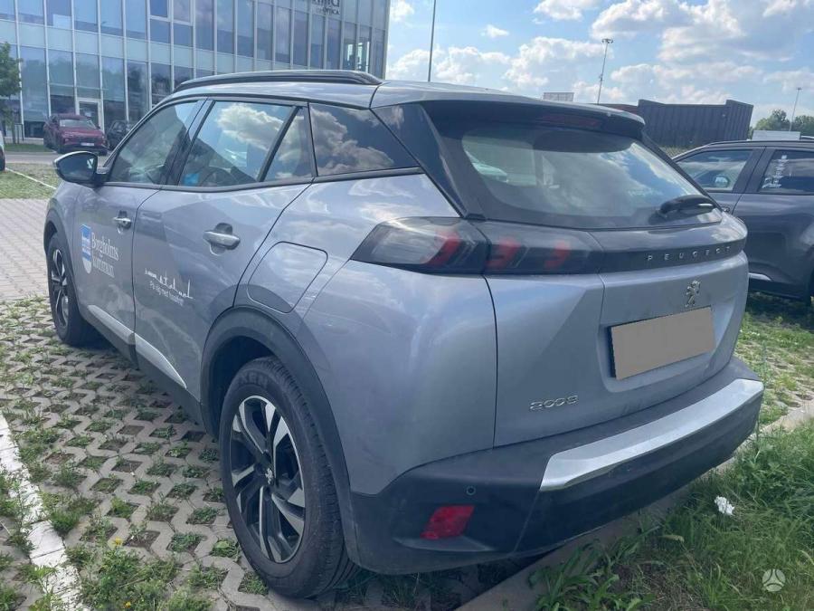 Grey Peugeot 2008 2020 in Vilnius, with an engine capacity of 1.50 L and mileage of 282 thousand km for 7250 €, photo 6 on AUTOMOTO.COM.LV