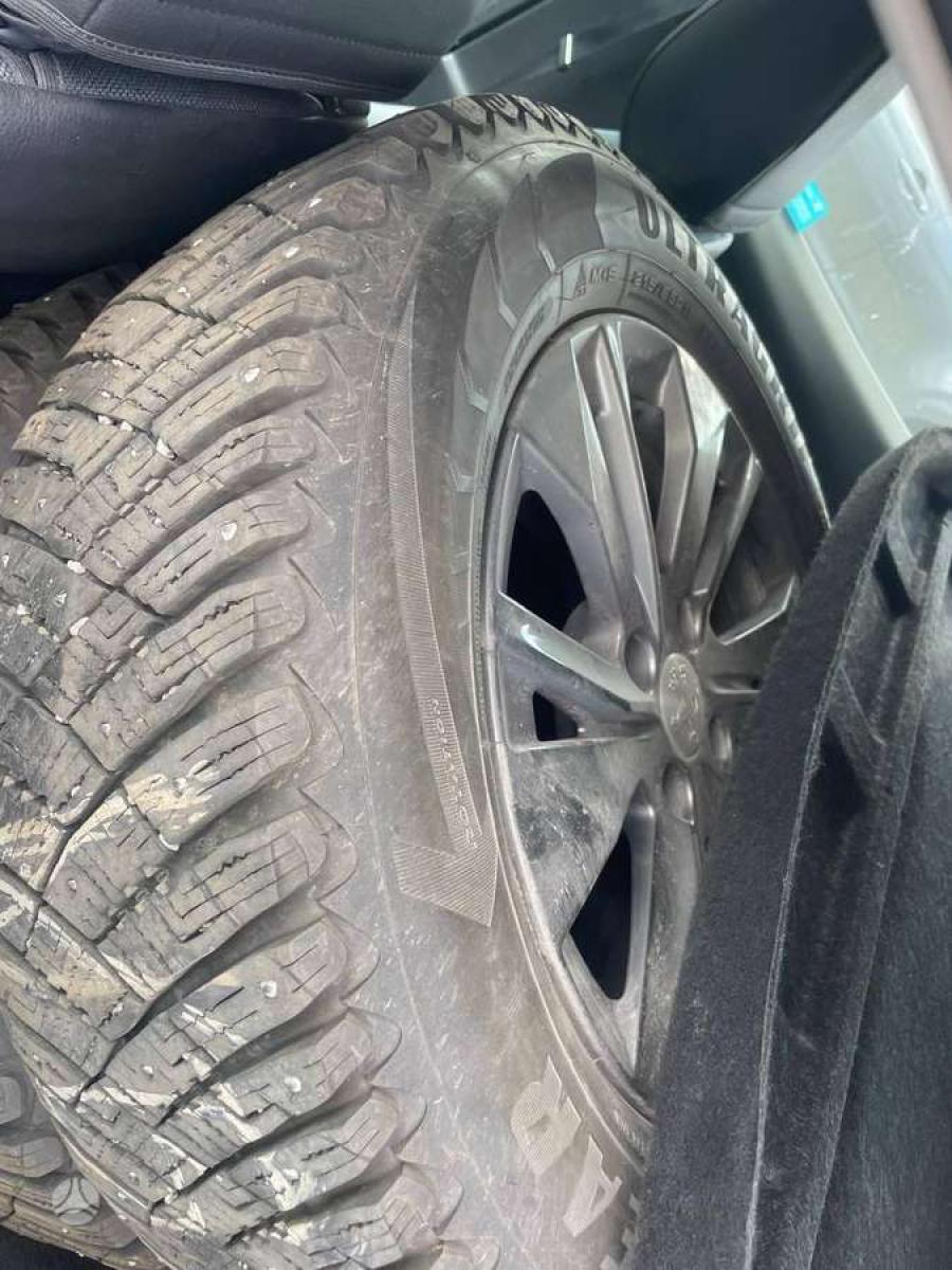 Grey Peugeot 2008 2020 in Vilnius, with an engine capacity of 1.50 L and mileage of 282 thousand km for 7250 €, photo 18 on AUTOMOTO.COM.LV