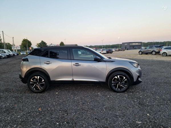 Grey Peugeot 2008 2020 in Taurage, with an engine capacity of 1.50 L and mileage of 196 thousand km for 8700 €, photo 3 on AUTOMOTO.COM.LV