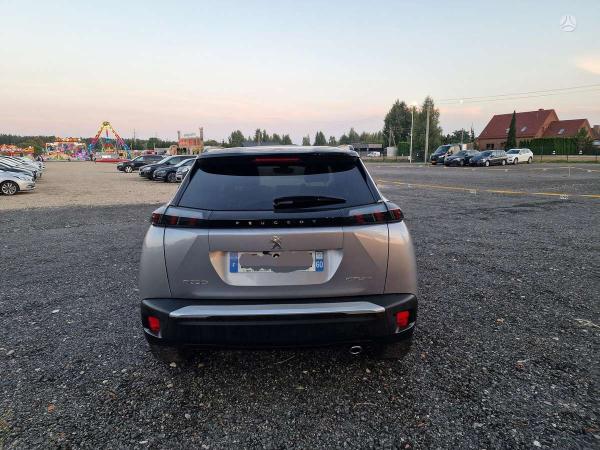 Grey Peugeot 2008 2020 in Taurage, with an engine capacity of 1.50 L and mileage of 196 thousand km for 8700 €, photo 5 on AUTOMOTO.COM.LV