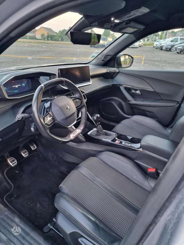Grey Peugeot 2008 2020 in Taurage, with an engine capacity of 1.50 L and mileage of 196 thousand km for 8700 €, photo 10 on AUTOMOTO.COM.LV