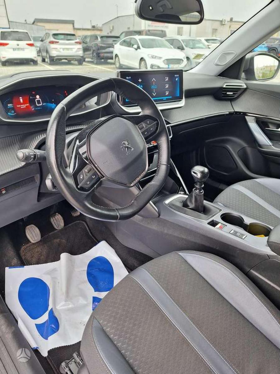 Pelēks Peugeot 2008 2020 Tauragė, ar dzinēja tilpumu 1.20 L un nobraukumu 116 tūkst. km par 10300 €, foto 14 vietnē AUTOMOTO.COM.LV