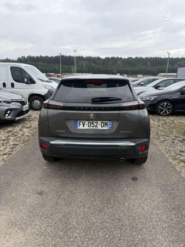 Grey Peugeot 2008 2020 in Vilnius, with an engine capacity of 1.50 L and mileage of 145 thousand km for 10550 €, photo 6 on AUTOMOTO.COM.LV