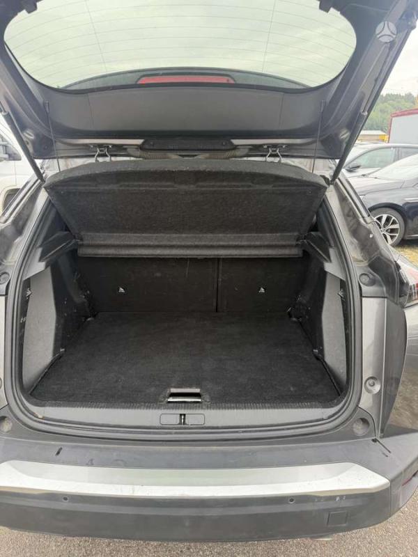 Grey Peugeot 2008 2020 in Vilnius, with an engine capacity of 1.50 L and mileage of 145 thousand km for 10550 €, photo 9 on AUTOMOTO.COM.LV