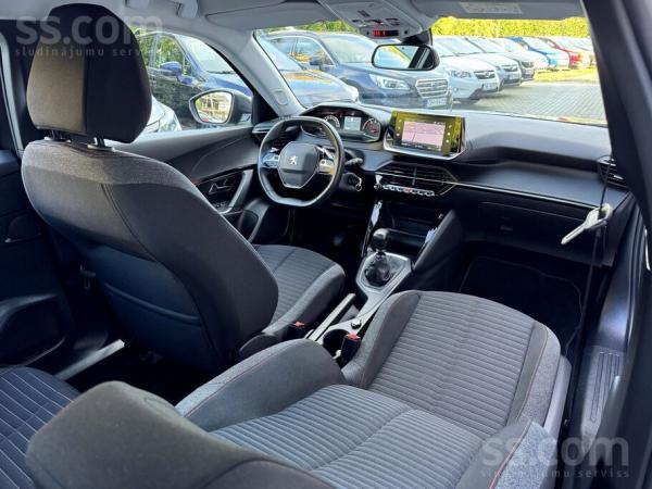 Grey Peugeot 2008 2021 in Riga, with an engine capacity of 1.20 L and mileage of 92 thousand km for 12200 €, photo 11 on AUTOMOTO.COM.LV