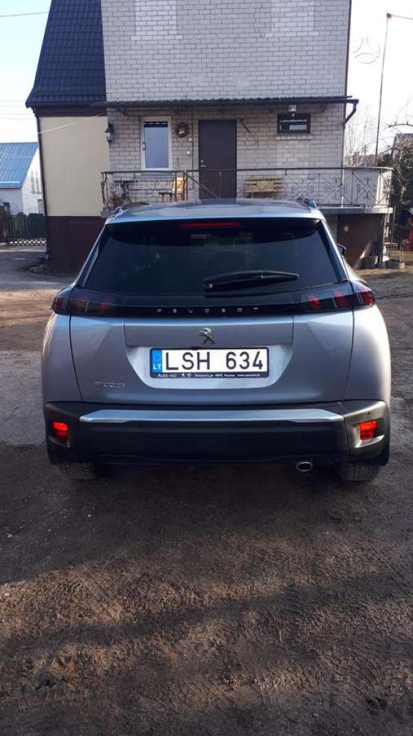 Grey Peugeot 2008 2021 in Kaunas, with an engine capacity of 1.50 L and mileage of 81 thousand km for 15890 €, photo 5 on AUTOMOTO.COM.LV