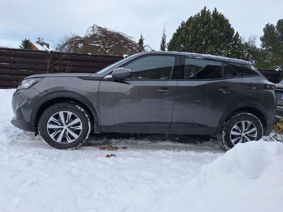 Grey Peugeot 2008 2021 in Klaipeda, with an engine capacity of 1.50 L and mileage of 199 thousand km for 11400 €, photo 5 on AUTOMOTO.COM.LV