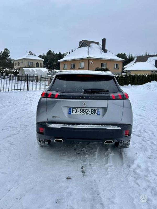 Grey Peugeot 2008 2021 in Taurage, with an engine capacity of 1.20 L and mileage of 194 thousand km for 9650 €, photo 8 on AUTOMOTO.COM.LV