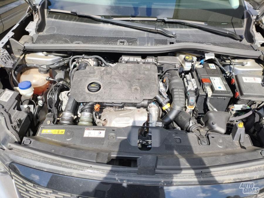 Grey Peugeot 2008 2021 in Kaunas, with an engine capacity of 1.50 L and mileage of 123 thousand km for 15490 €, photo 7 on AUTOMOTO.COM.LV