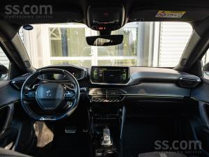 Grey Peugeot 2008 2021 in Riga, with an engine capacity of 1.50 L and mileage of 103 thousand km for 14900 €, photo 21 on AUTOMOTO.COM.LV