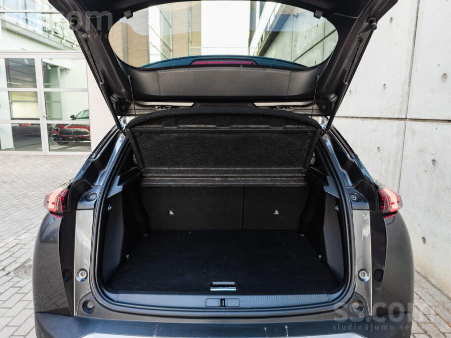 Pelēks Peugeot 2008 2021 Rīga, ar dzinēja tilpumu 1.50 L un nobraukumu 103 tūkst. km par 14900 €, foto 8 vietnē AUTOMOTO.COM.LV